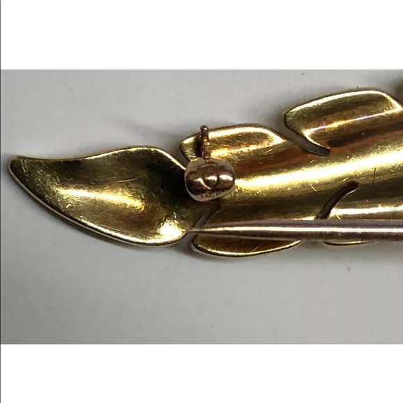 Jewelry | 3tone 14k Gold 7 Nat Diamond 3 Leaf Peace Pin Br | Poshmark